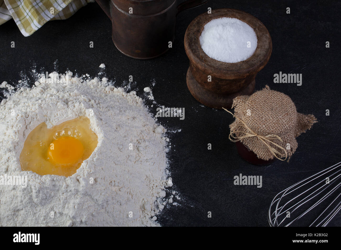 Flour cooking utensils on hi-res stock photography and images - Alamy