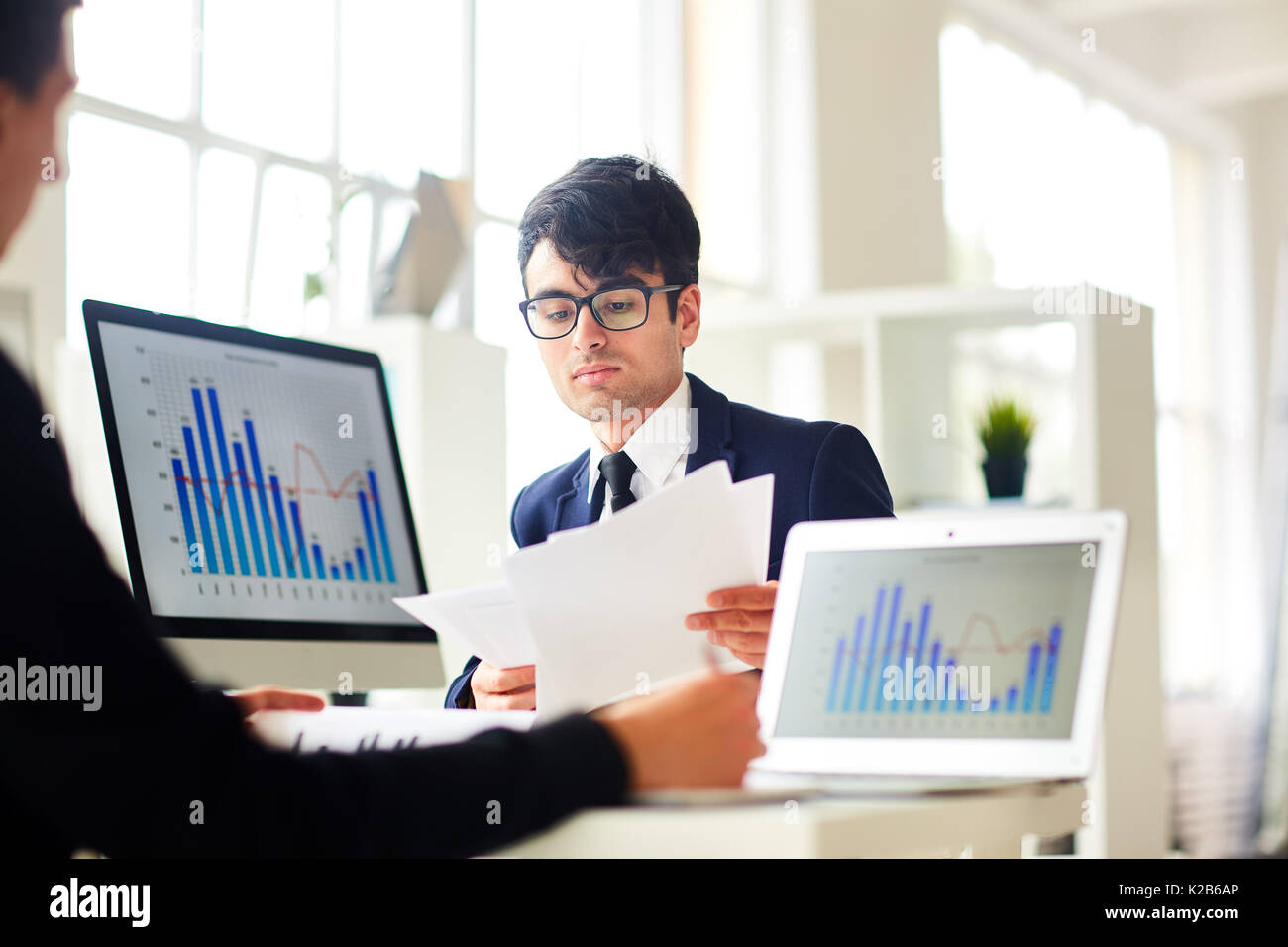 Worker office hi-res stock photography and images - Alamy