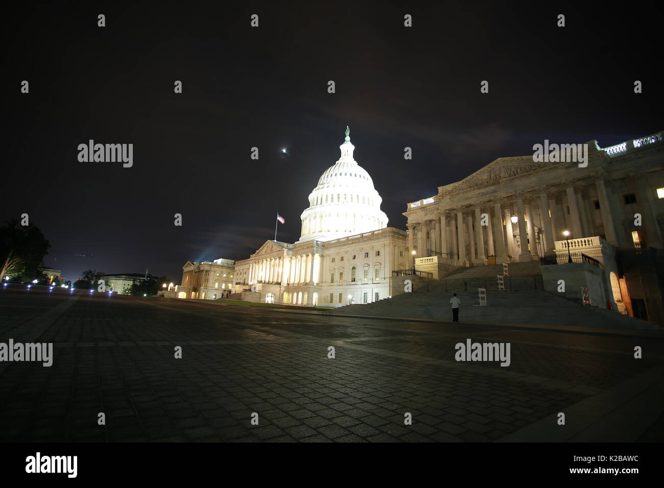 Washington dc view east night hi-res stock photography and images - Alamy