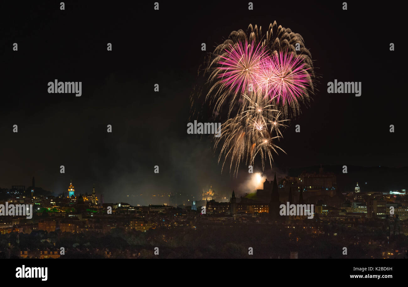 Edinburgh international festival castle hi-res stock photography and ...