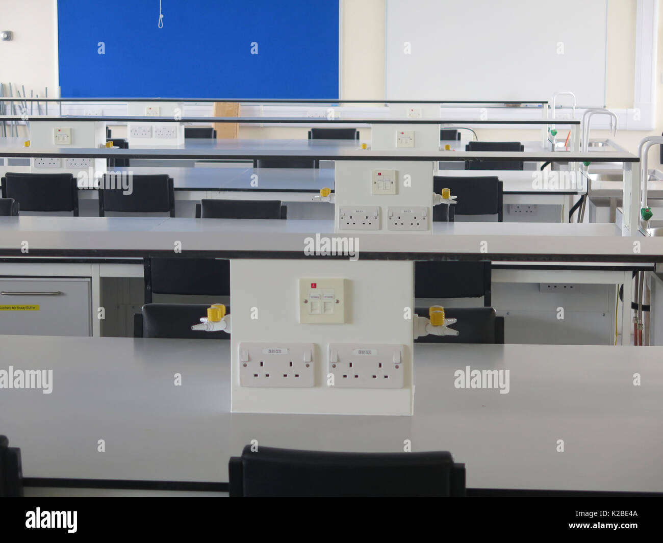 Lab benches hi-res stock photography and images - Alamy