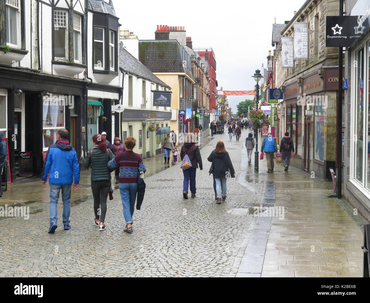 Shopping fort william hi-res stock photography and images - Alamy