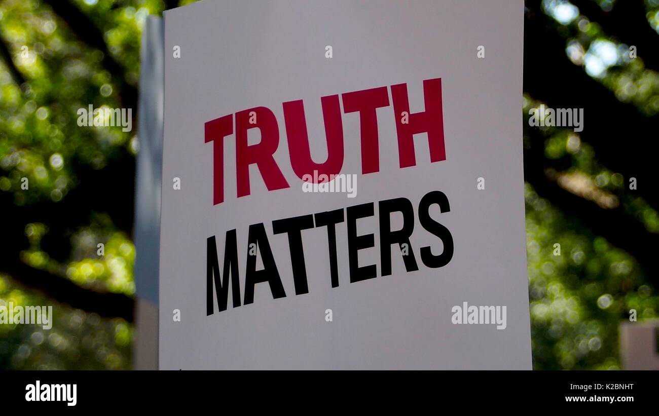 Truth sign hi-res stock photography and images - Alamy