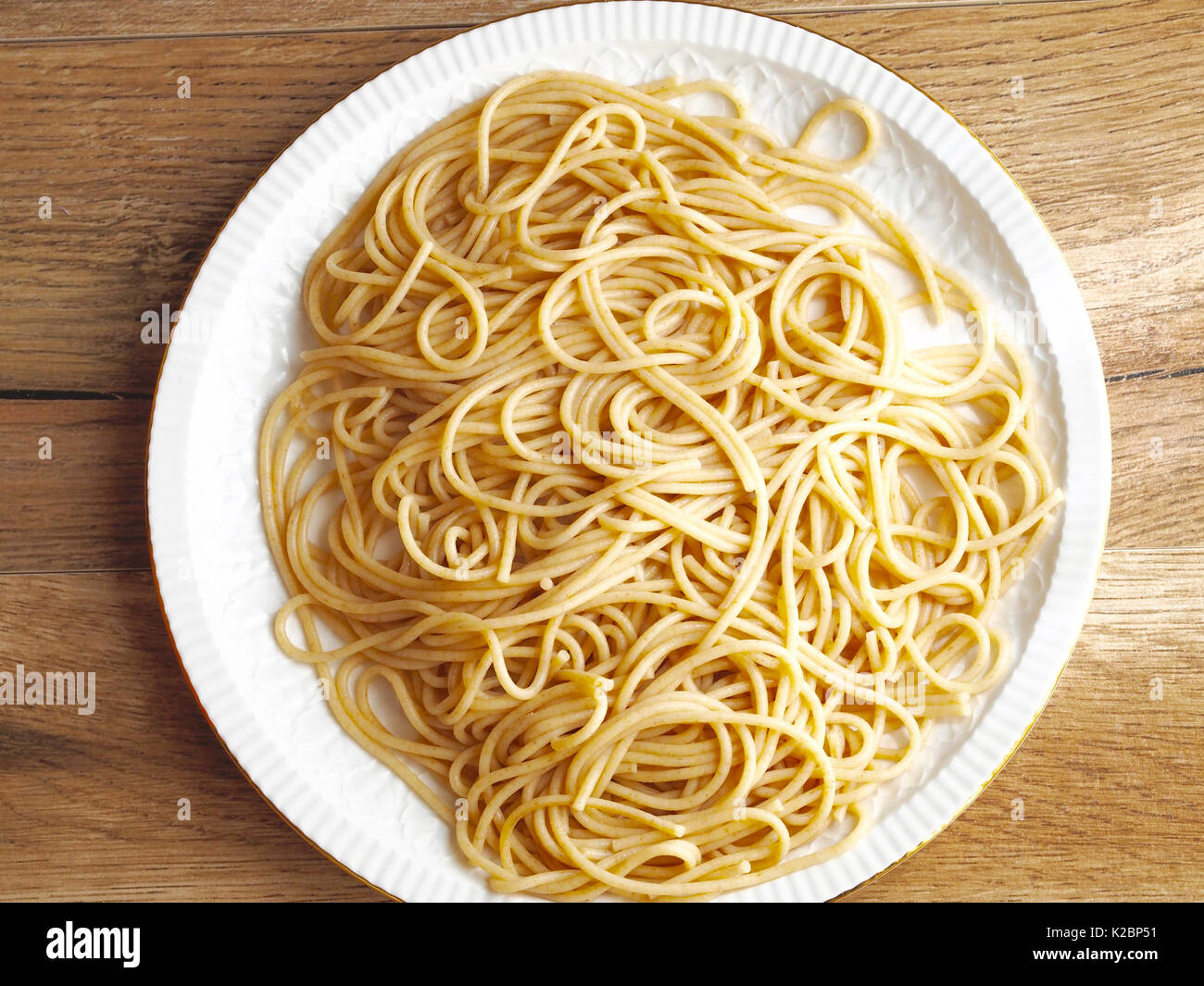 Boiled whole grain spaghetti Stock Photo - Alamy
