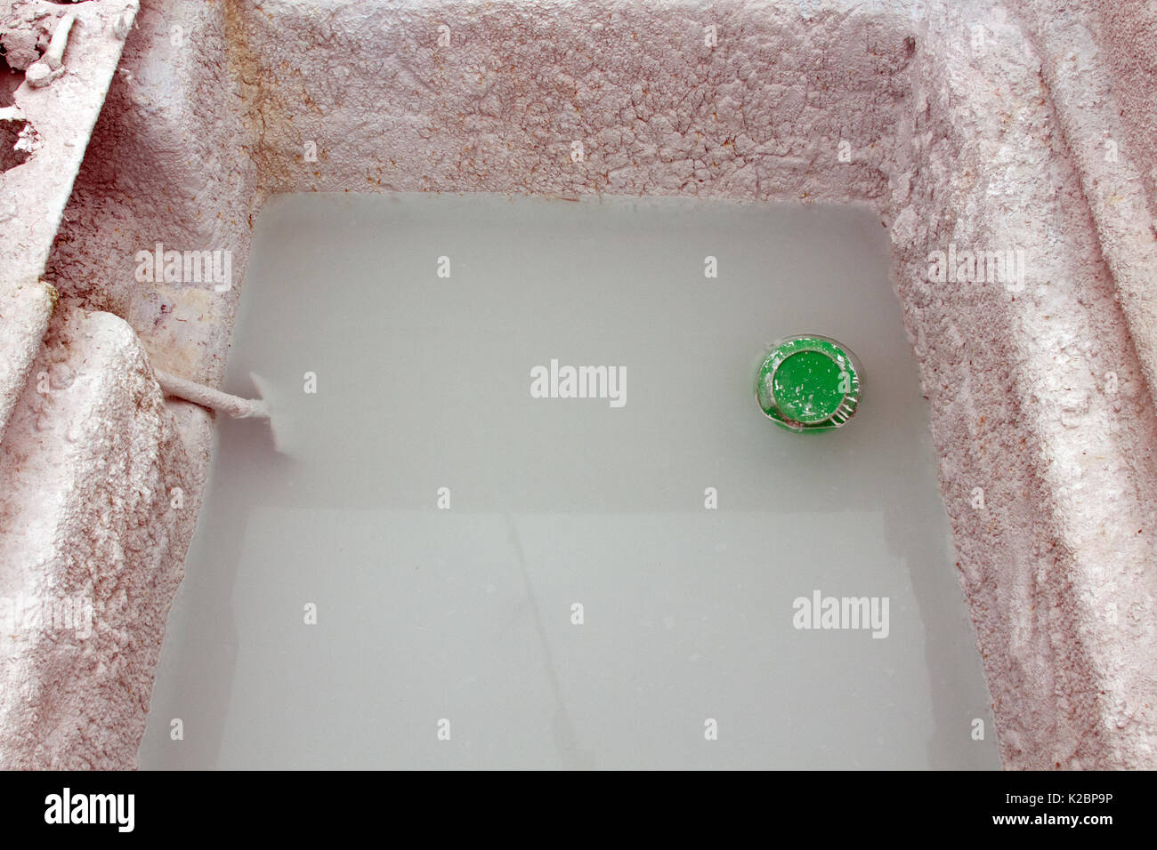 Whitewash tank hi-res stock photography and images - Alamy