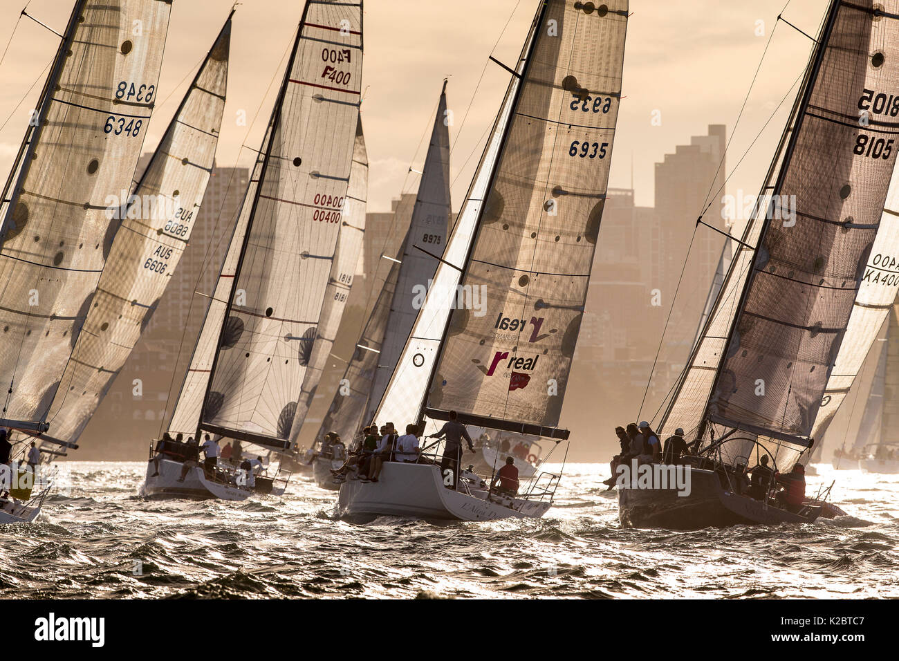 Yachts racing hi-res stock photography and images - Alamy