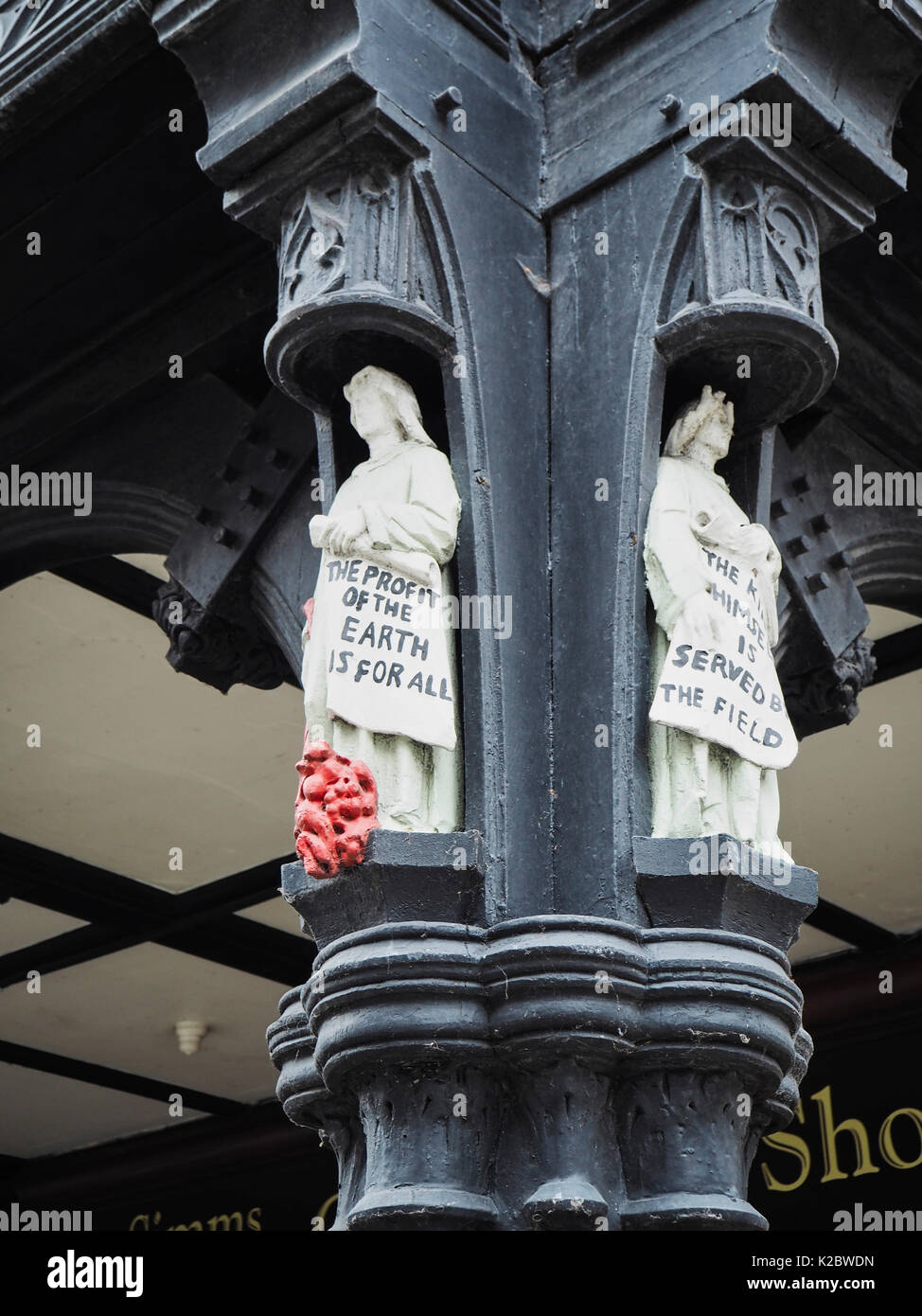 Carved statues in centre of Chester Stock Photo - Alamy