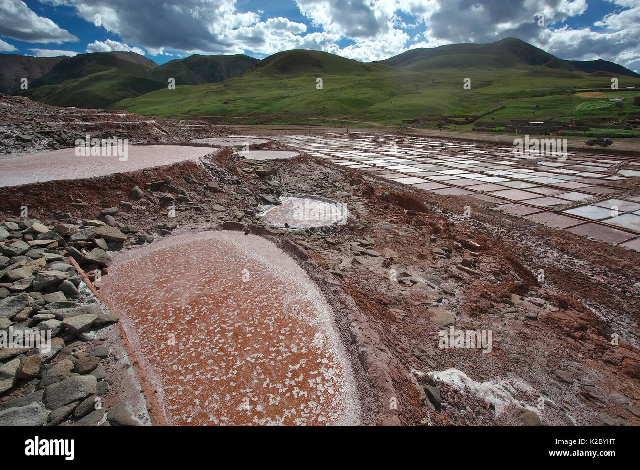 Traditional production hi-res stock photography and images - Alamy