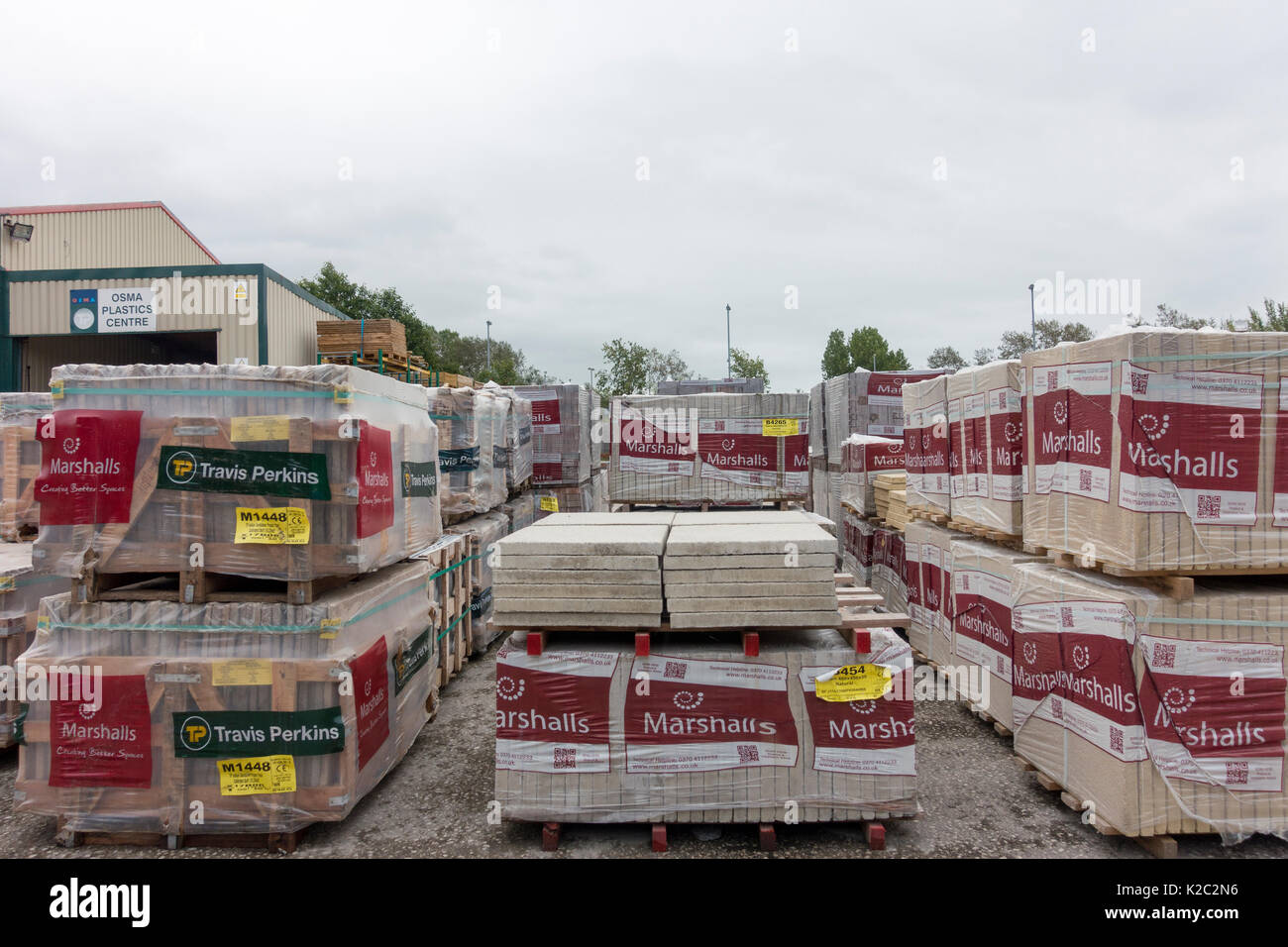 Buildings supples hi-res stock photography and images - Alamy