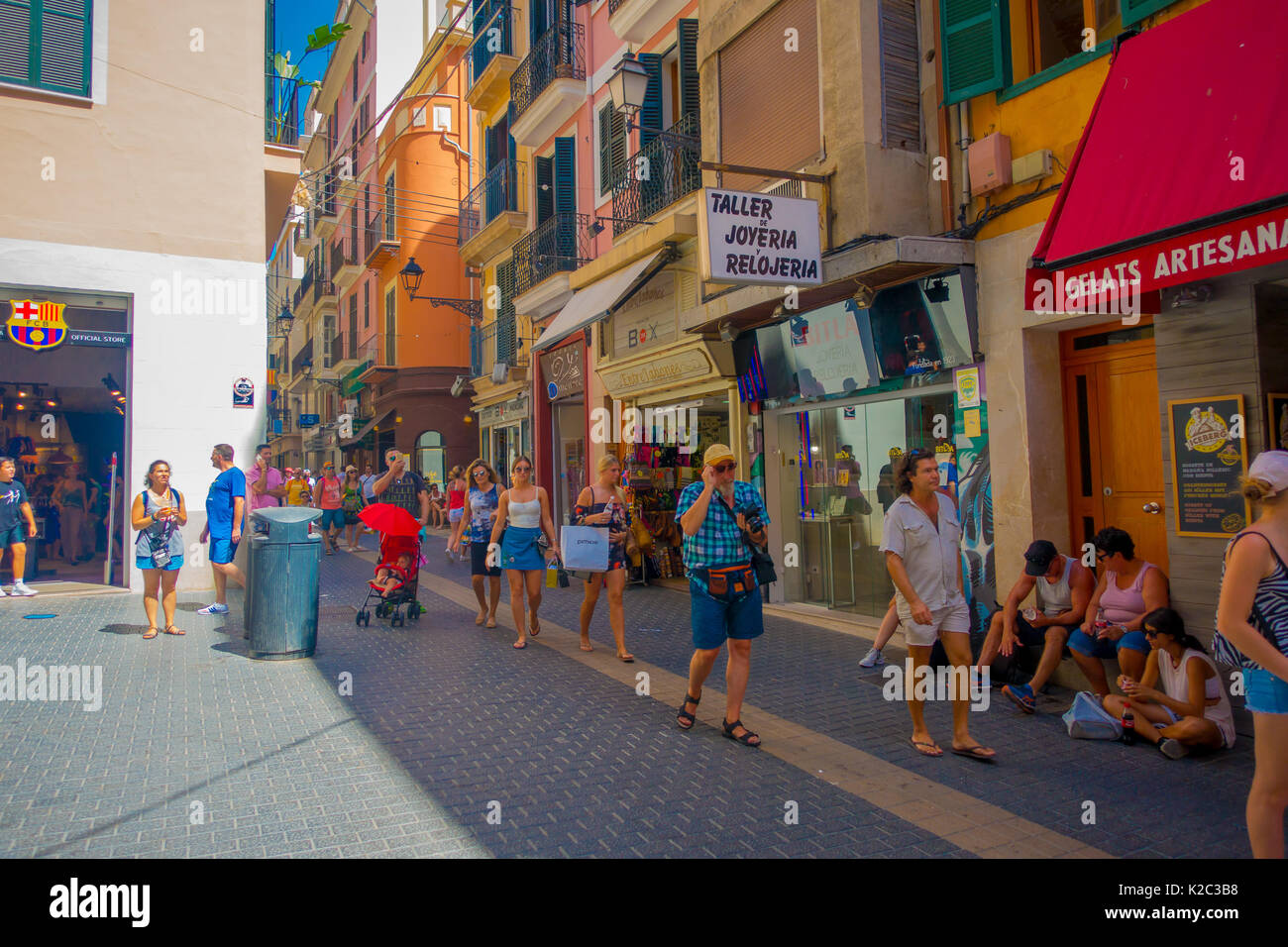 Palma mallorca spain walking streets hi-res stock photography and ...