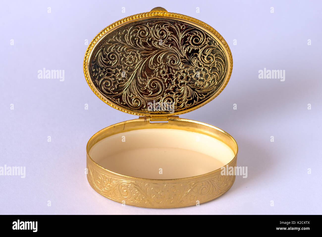 Golden snuff hi-res stock photography and images - Alamy