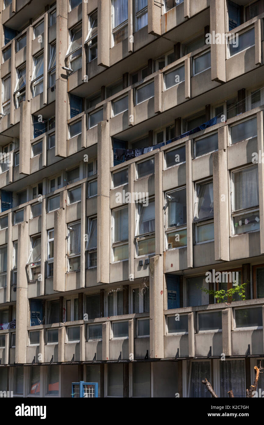 Robin Hood Gardens Estate, London, United Kingdom Stock Photo - Alamy