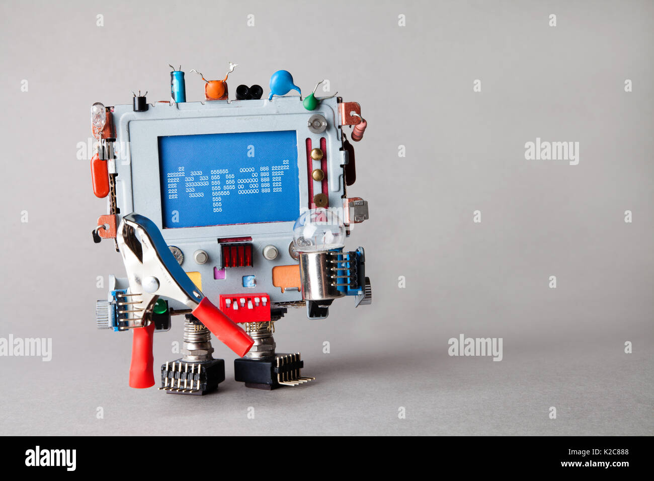 Repair computer robot hi-res stock photography and images - Alamy