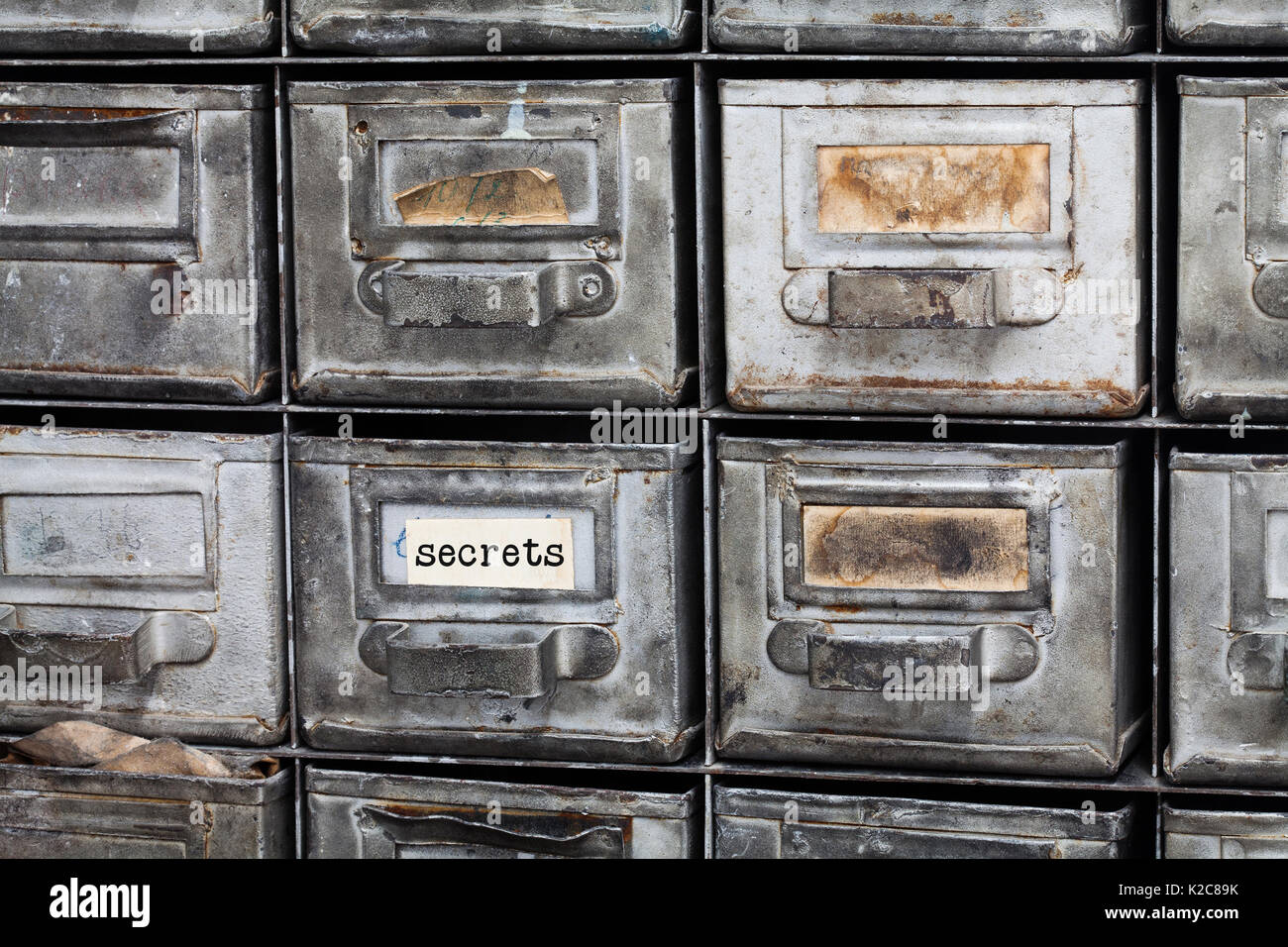 Box file confidential hi-res stock photography and images - Alamy
