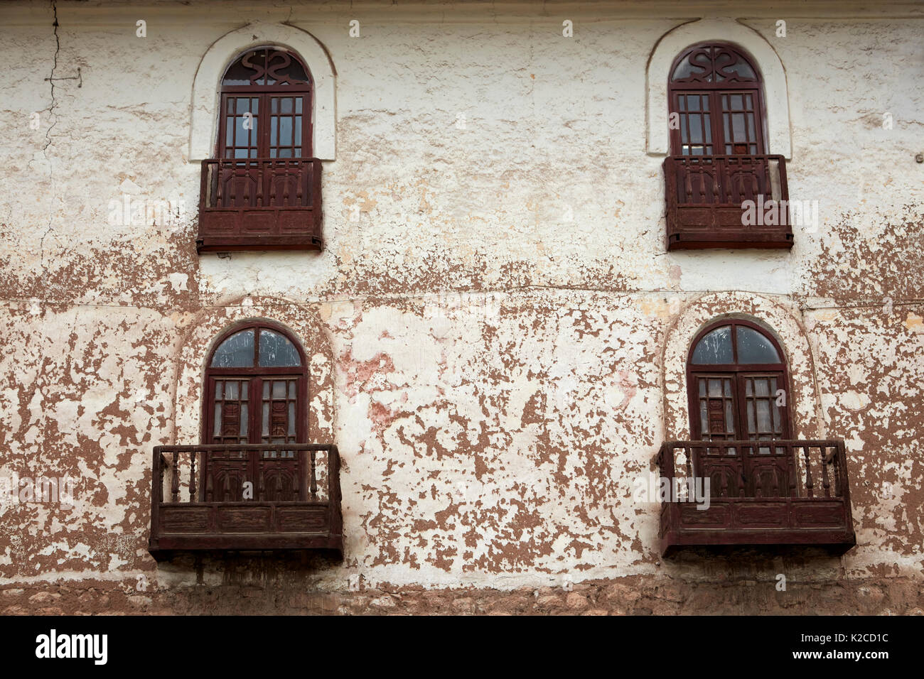 Old building peru hi-res stock photography and images - Alamy