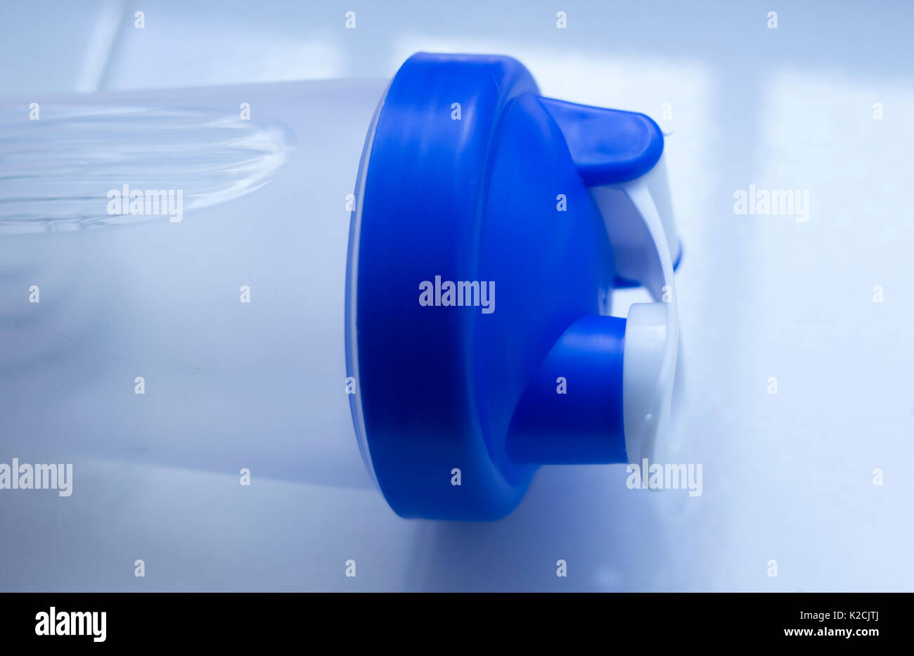 Whey protein shake shaker beaker for mixing post workout drinks in the ...