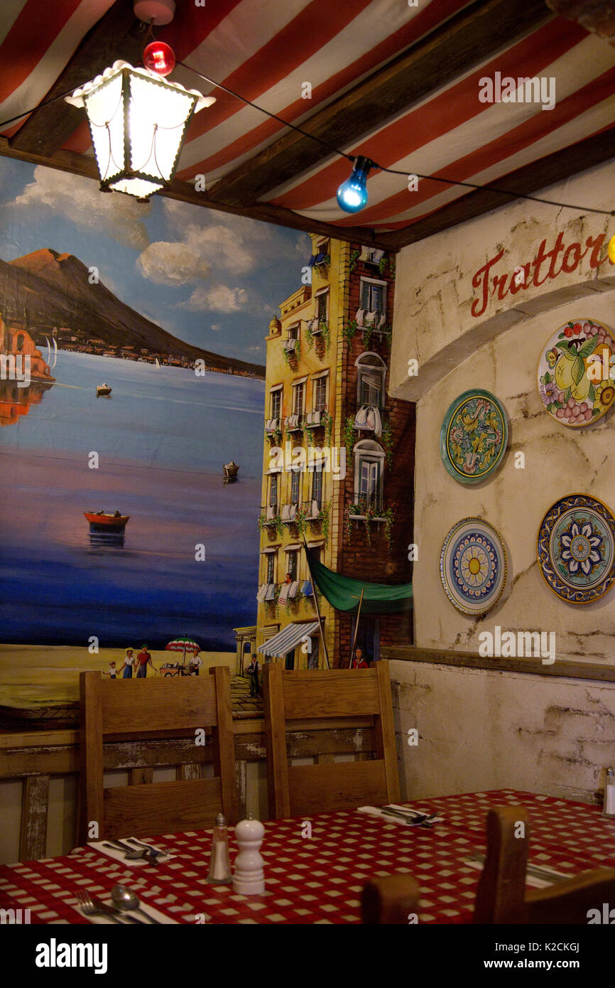 Italian resturant hi-res stock photography and images - Alamy