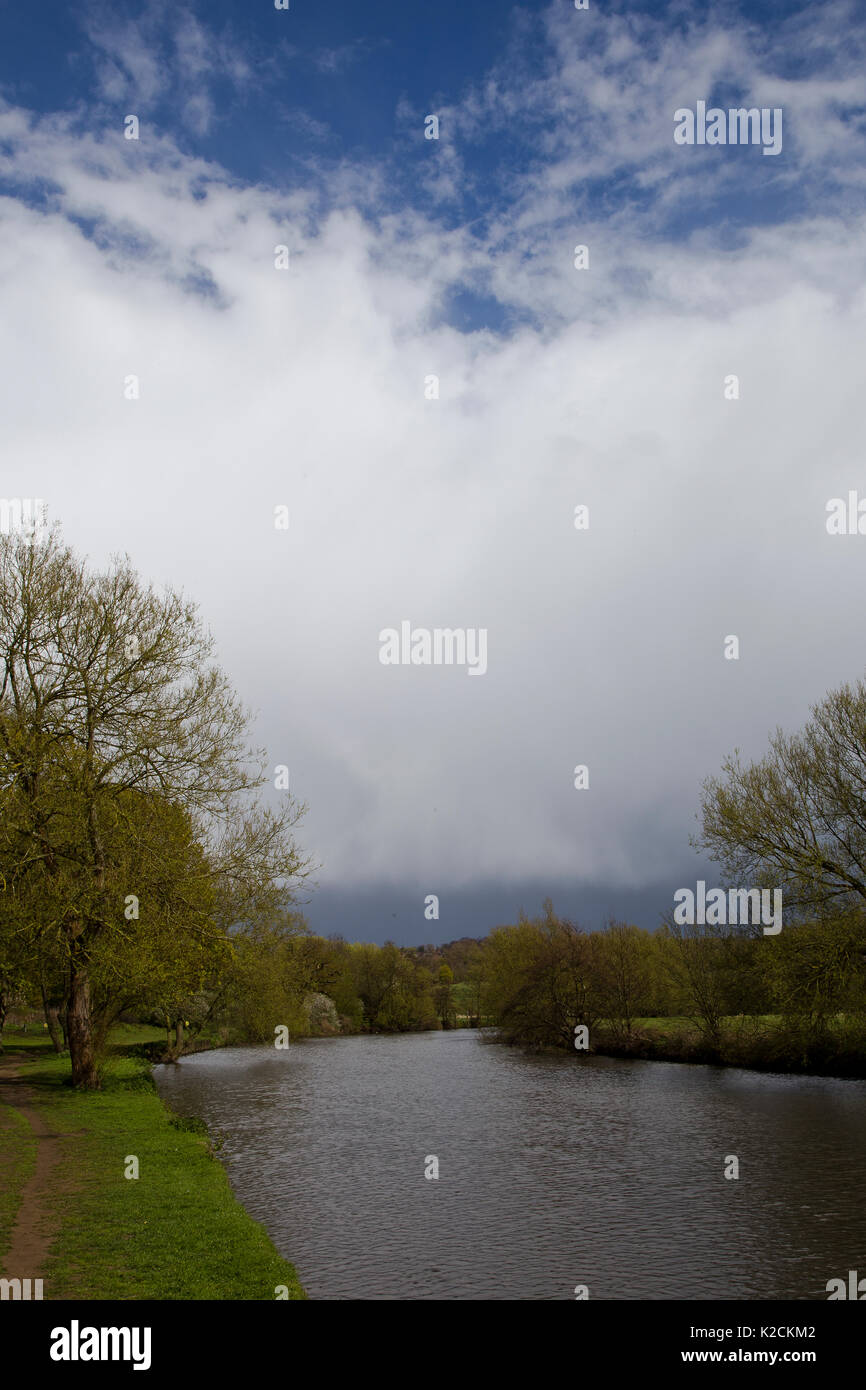 Kent riverside hi-res stock photography and images - Alamy