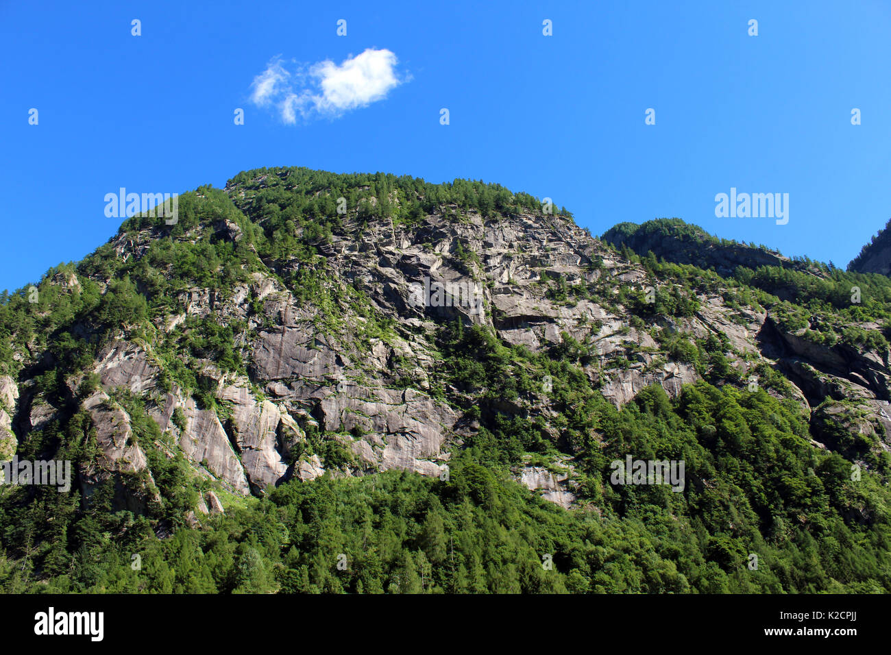 Mountain steep slope hi-res stock photography and images - Alamy