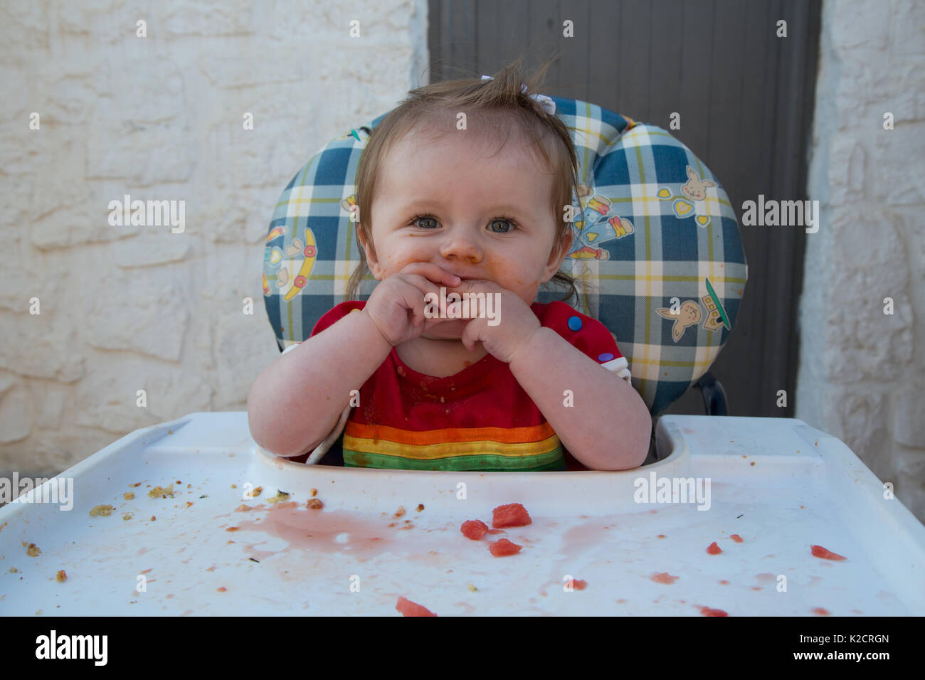 Baby being weaned hi-res stock photography and images - Alamy