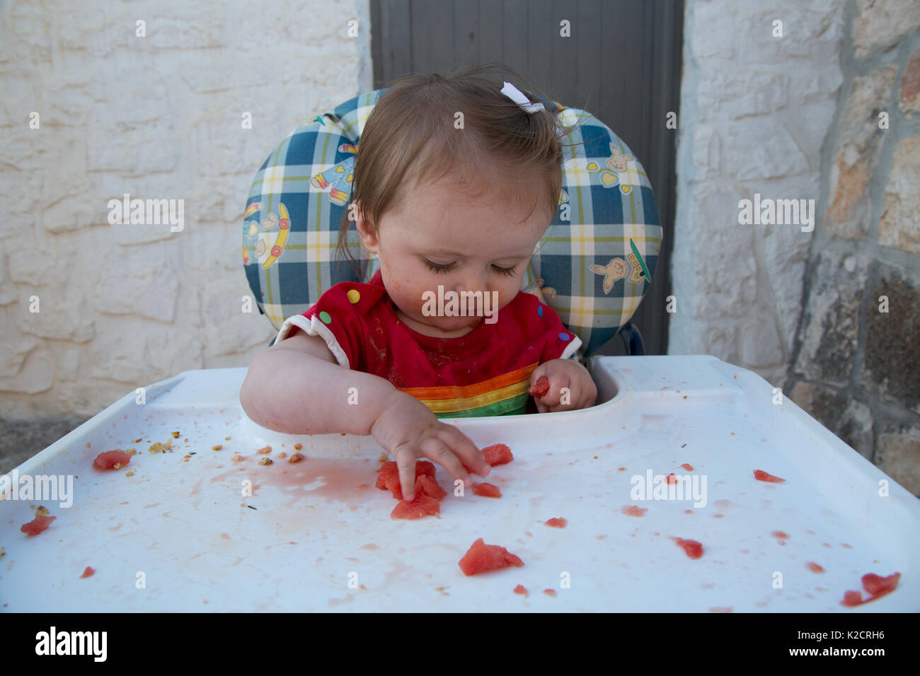 Baby being weaned hi-res stock photography and images - Alamy