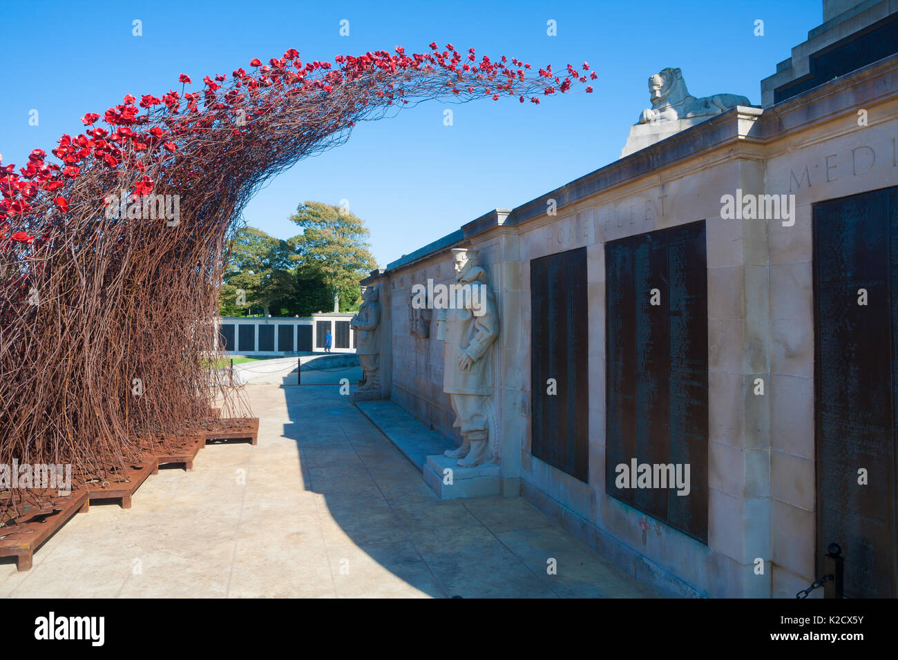 Poppies Wave art installation at Plymouth Naval Memorial. By Paul ...