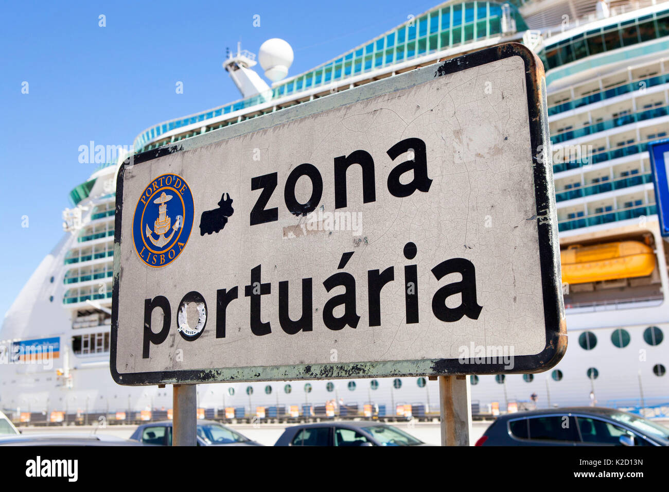 Royal Caribbean Navigator of the Seas, voyager class cruise ship docked ...