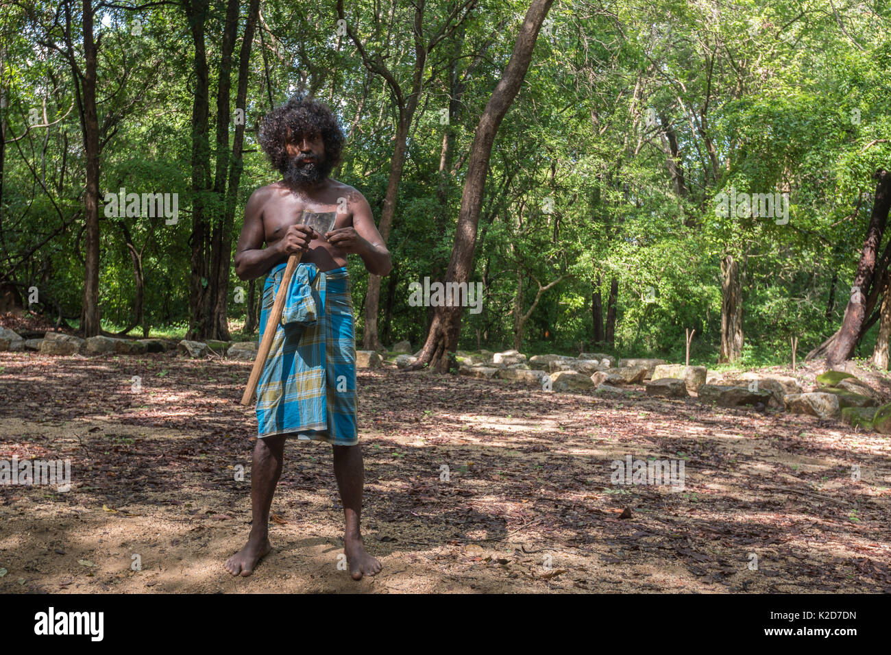 DABANA, SRI LANKA - CIRCA DECEMBER 2016: Vedda man Stock Photo - Alamy