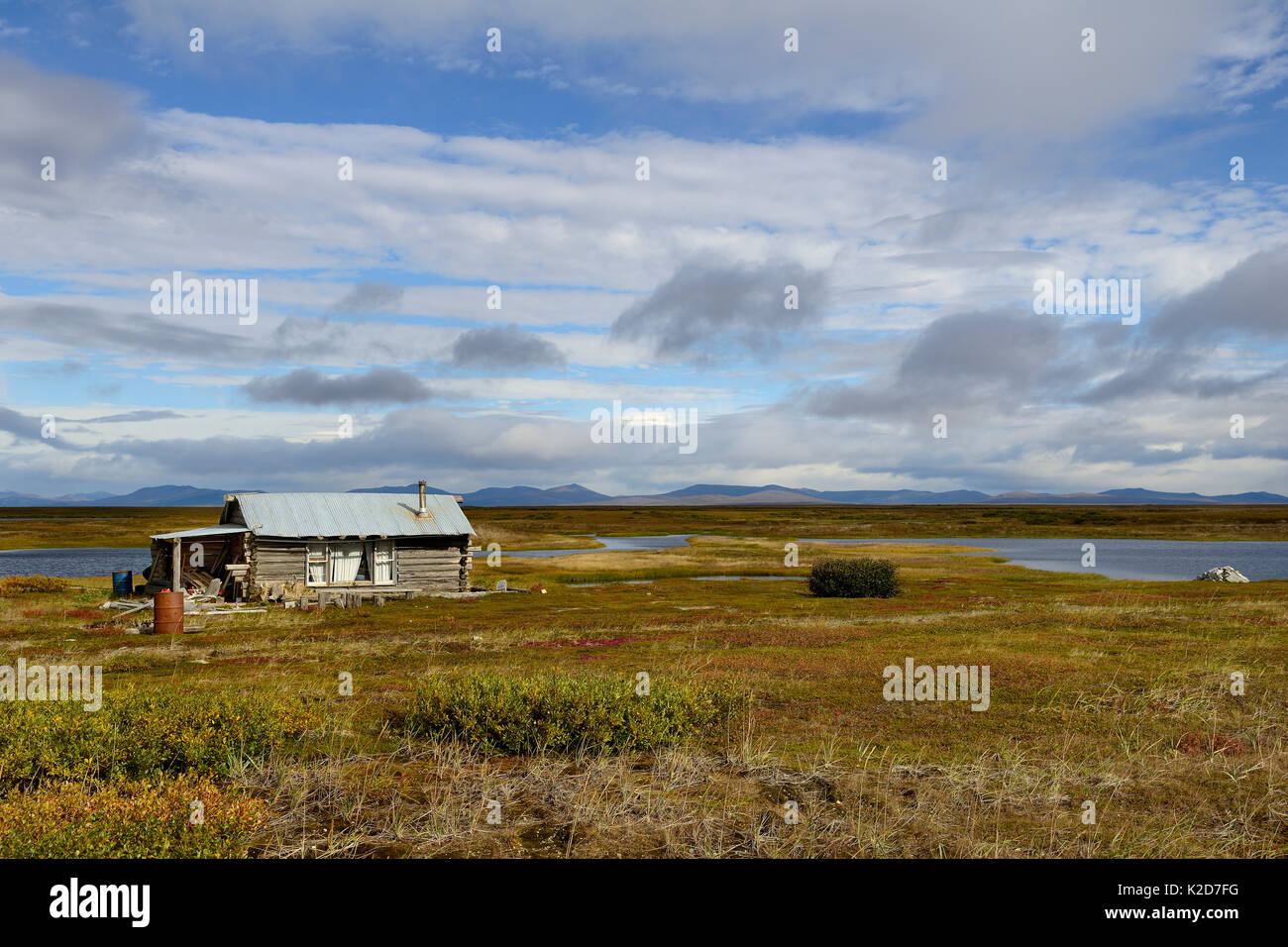 Inuit house hi-res stock photography and images - Alamy