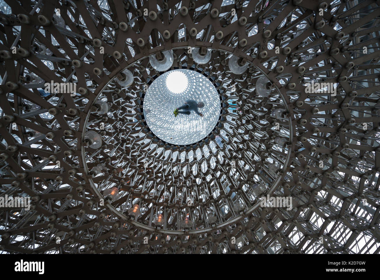 The Hive at Kew Royal Botanic Gardens designed by UK based artist ...