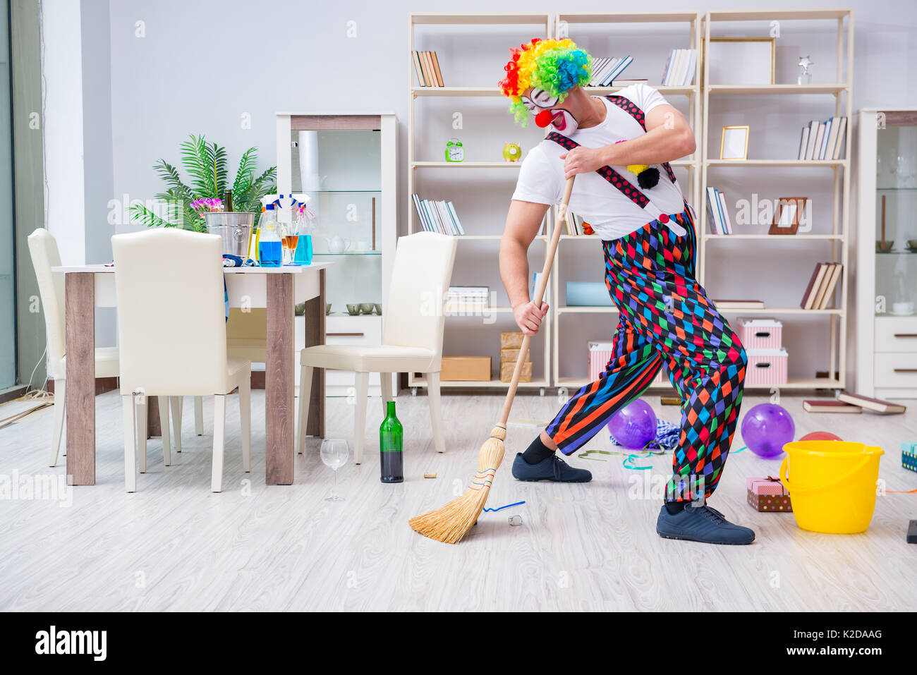 Cleaner cleaning comedy hi-res stock photography and images - Alamy