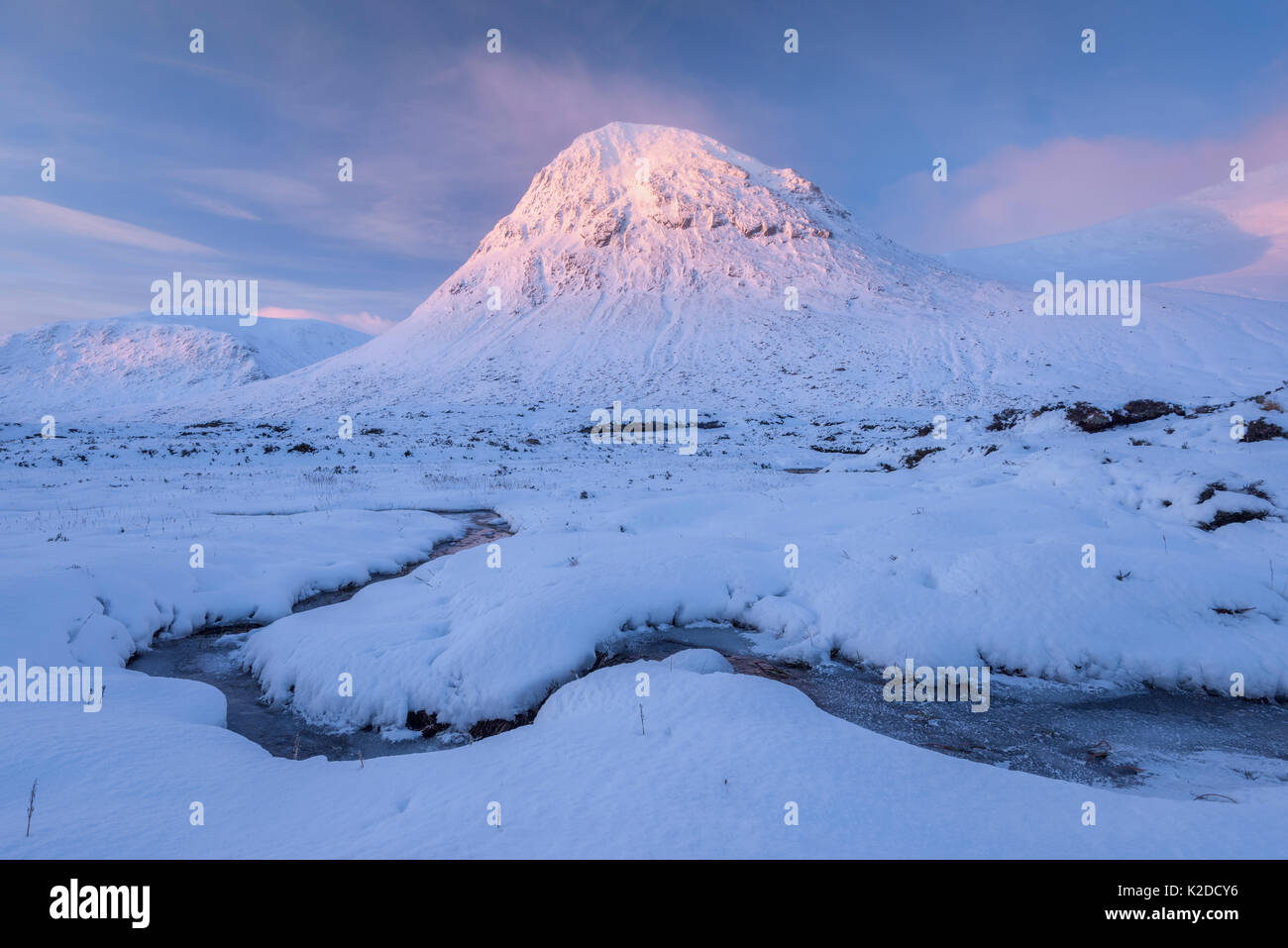 Devil's Point and River Dee at sunrise, in snow, Cairngorms National ...