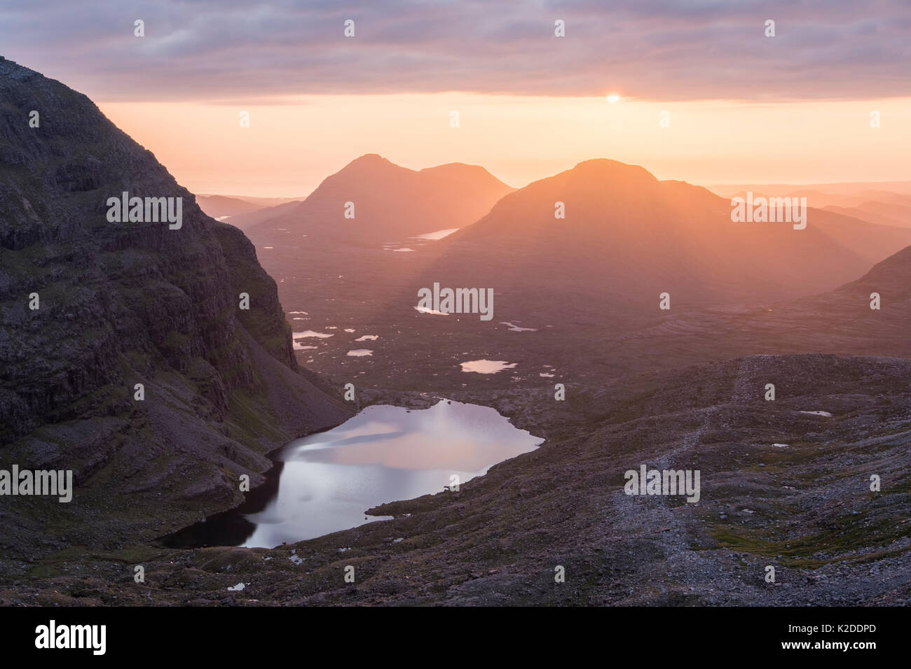 Coire loch hi-res stock photography and images - Alamy