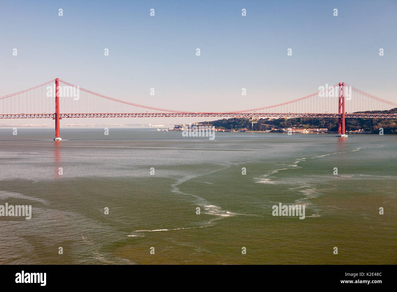 25 abril bridge, suspension bridge in Lisbon Stock Photo - Alamy