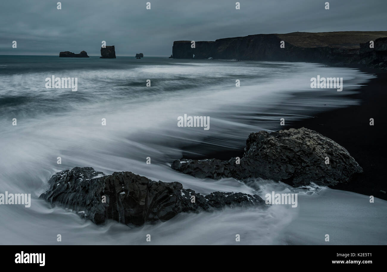 Beach Kirkjufjara at Cape Dyrholaey, Vik i Myrdal, Myrdalur, Island ...