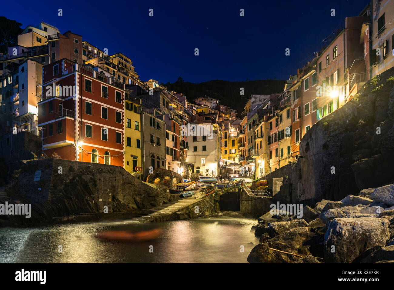 Fishing village Riomaggiore at night, Riomaggiore, Cinque Terre ...