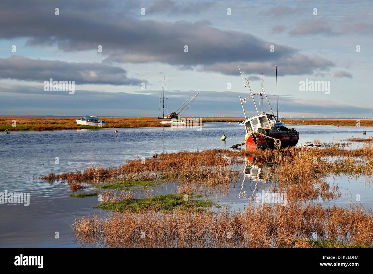 English channel small boats hi-res stock photography and images - Alamy