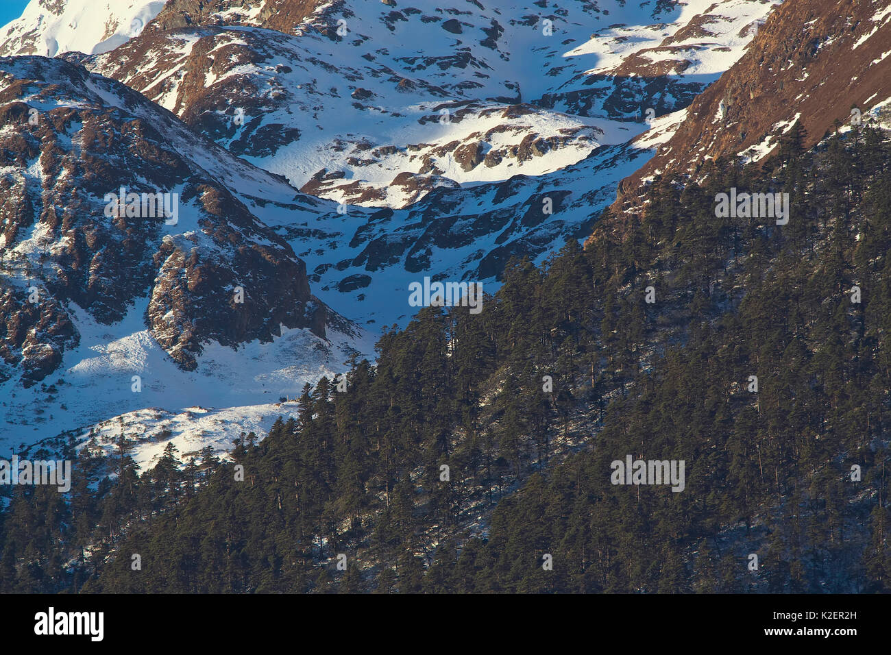 Meli snow mountain national park hi-res stock photography and images ...