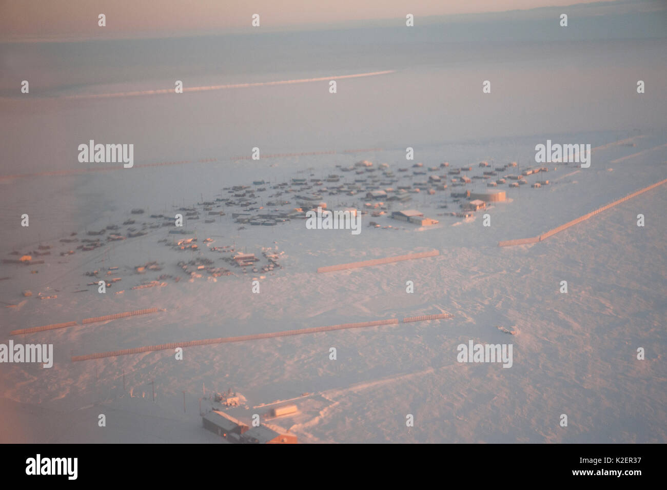 Alaska arctic aerial view arctic hi-res stock photography and images ...