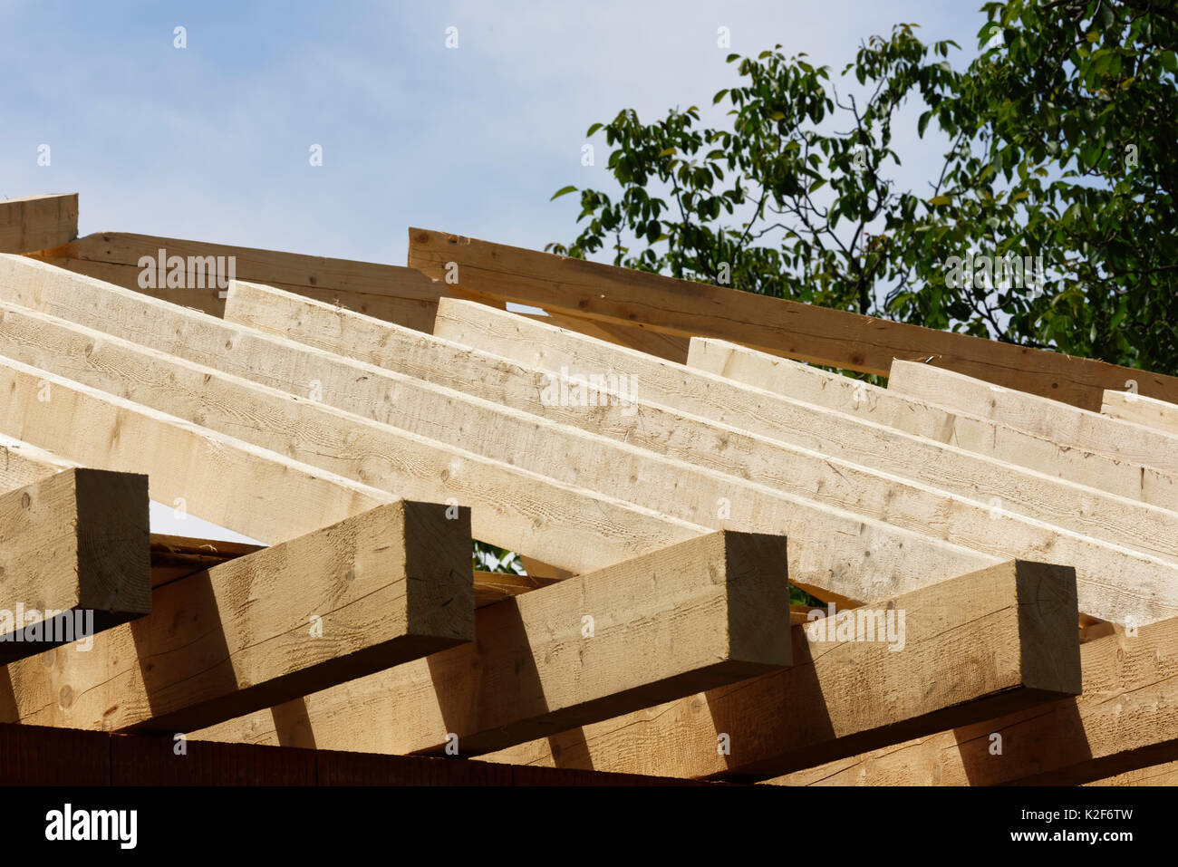 Roof carpentry in plain sun Stock Photo - Alamy