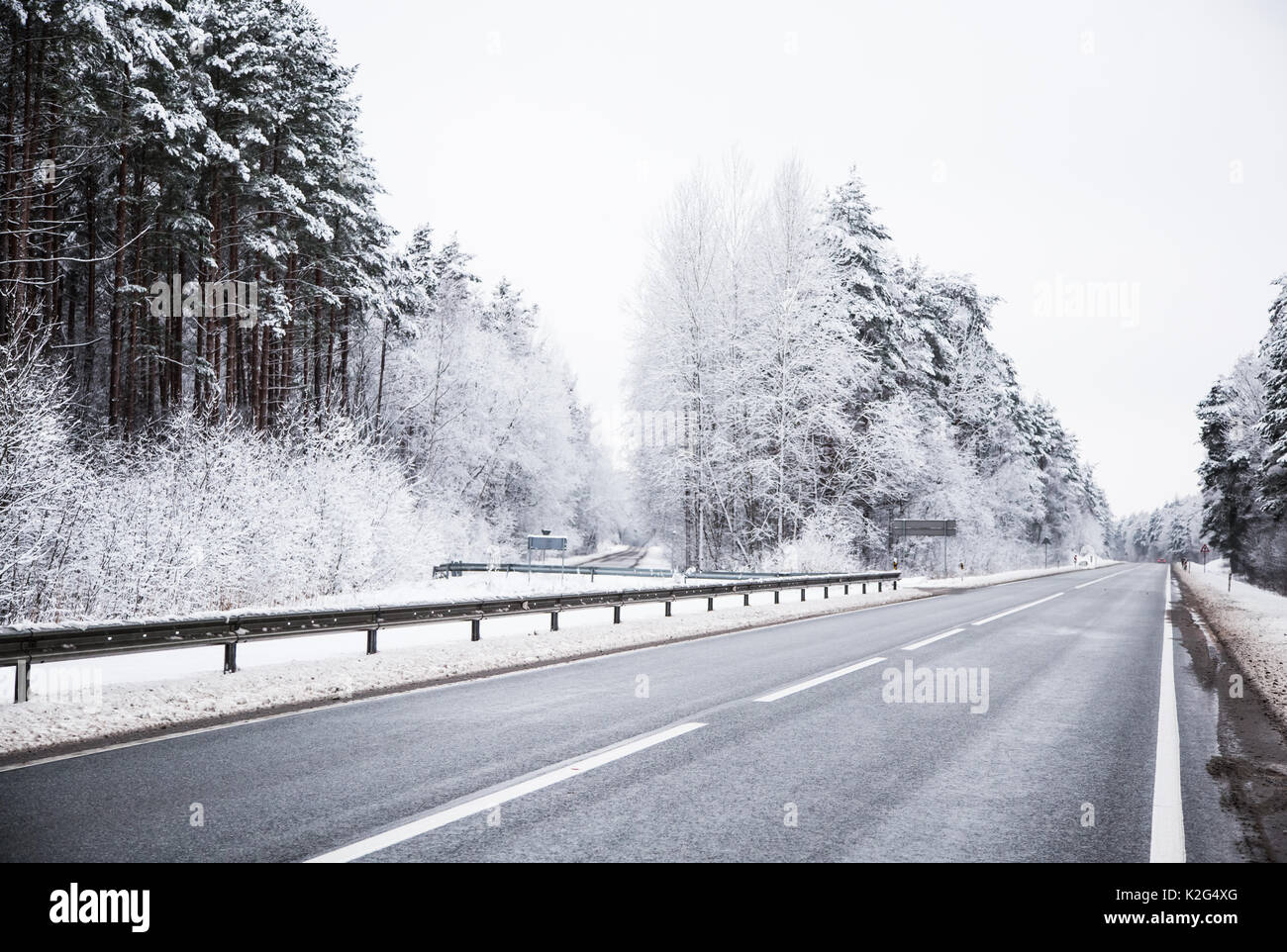 Gray overcast day hi-res stock photography and images - Alamy