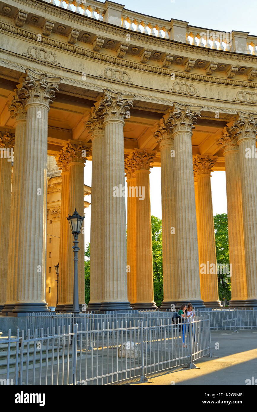 Voronikhin colonnade hi-res stock photography and images - Alamy