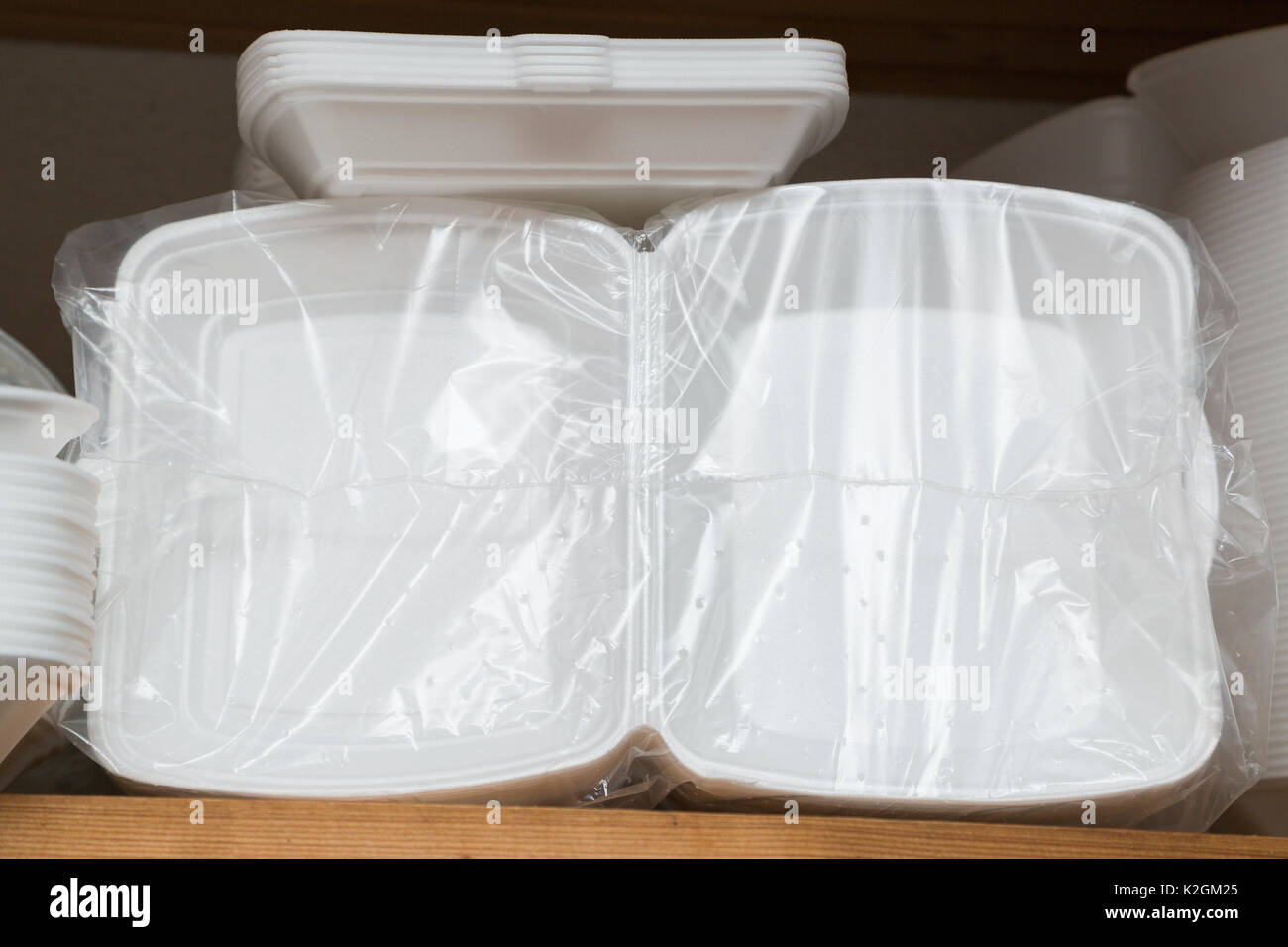 Plastic or paper white food boxes, packing or plates packed in plastic ...