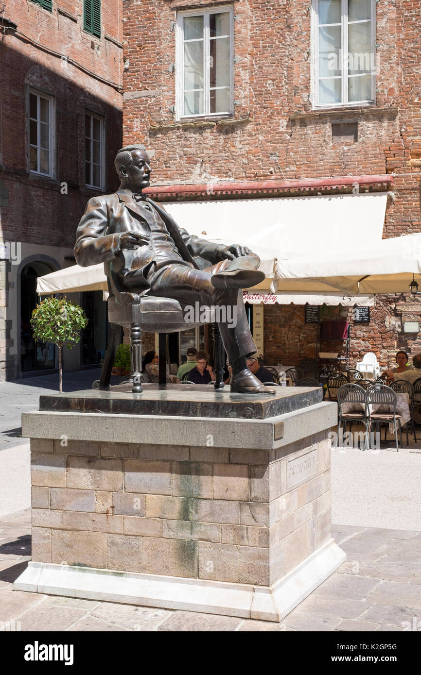 Statue Giacomo Puccini In Lucca High Resolution Stock Photography and ...