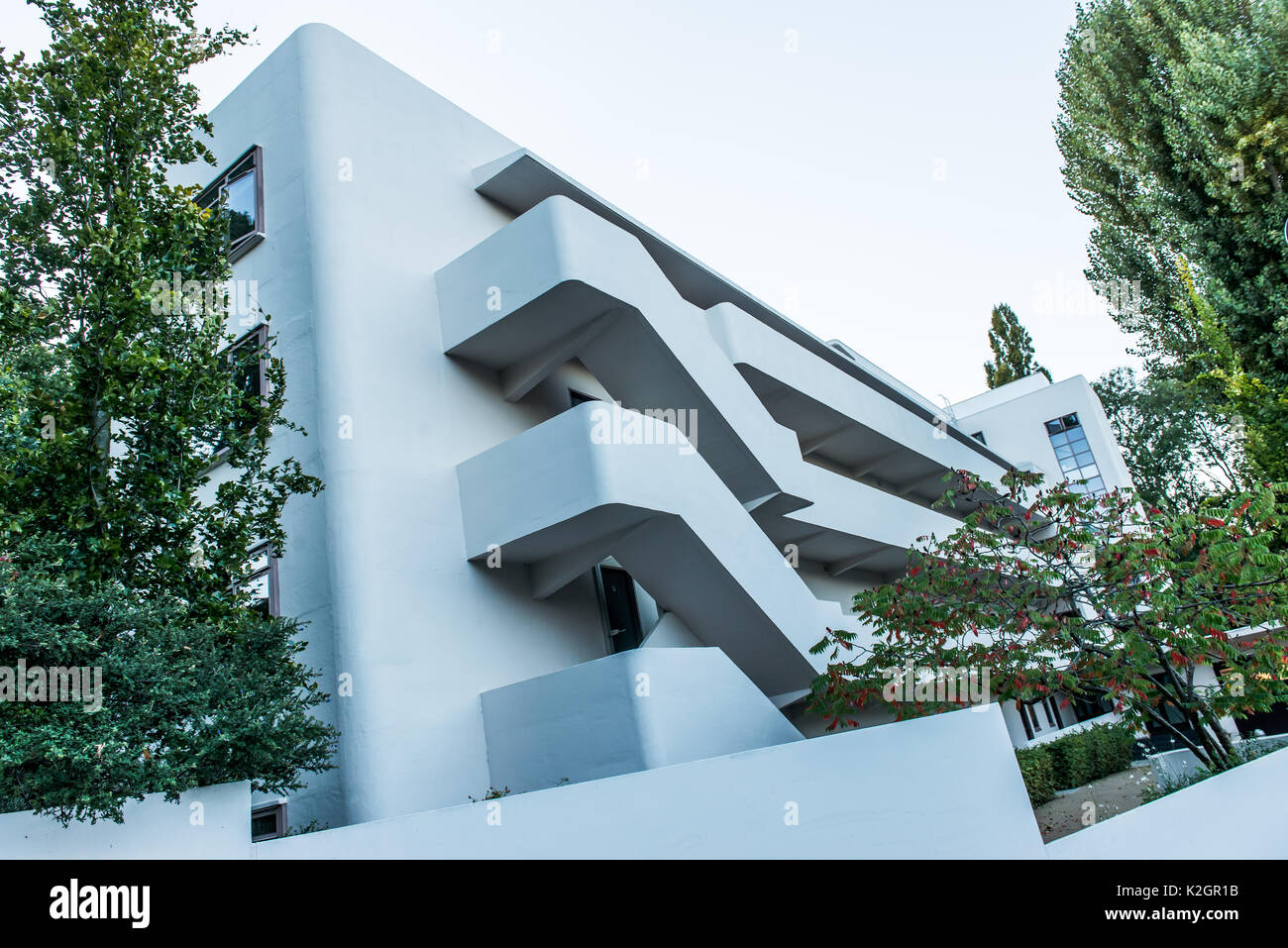 Isokon Building, Lawn Road Flats, Hampstead Stock Photo - Alamy