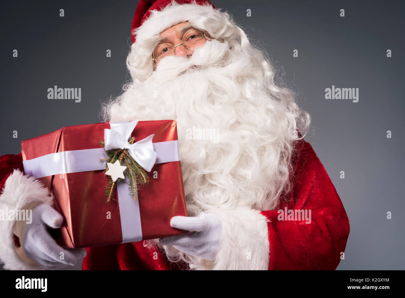 Close up shot gift hi-res stock photography and images - Alamy