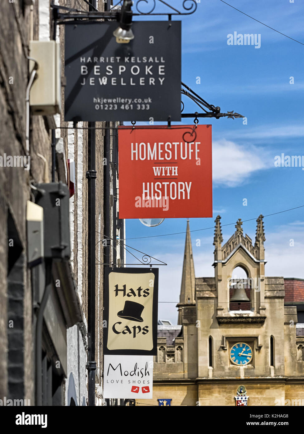 Hanging shop signs hi-res stock photography and images - Alamy