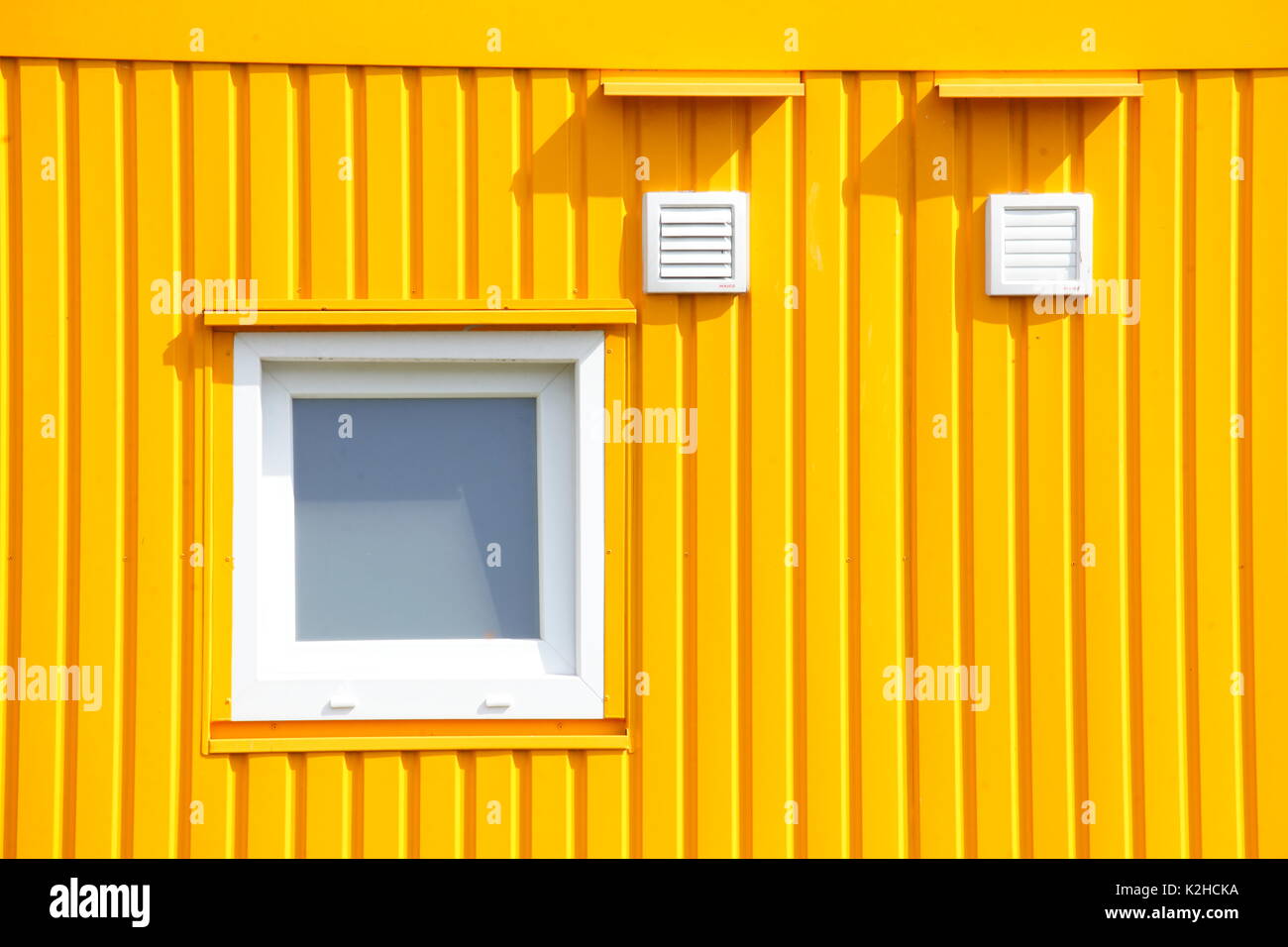 White windows plastic home hi-res stock photography and images - Alamy