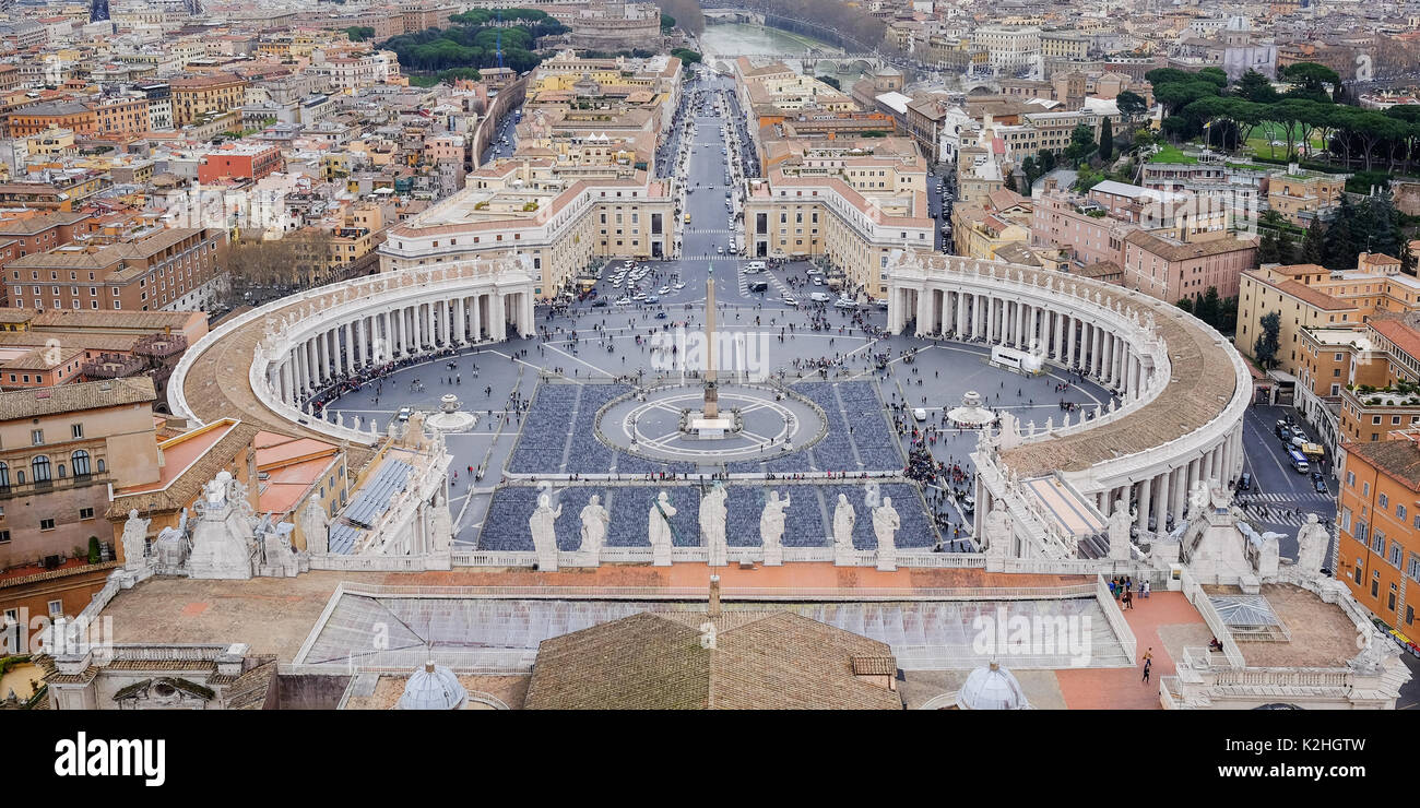 St peter's basilica dome front hi-res stock photography and images - Alamy