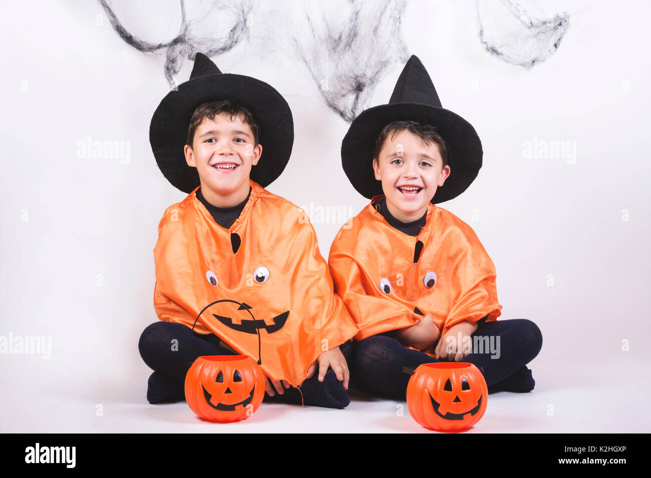 Happy children at halloween Stock Photo - Alamy